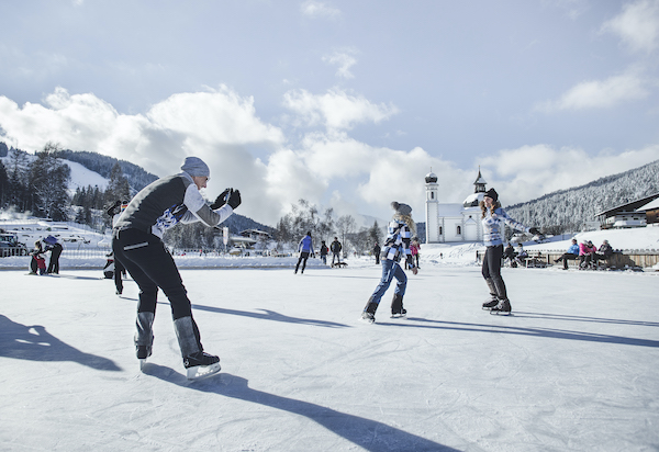 Eislaufen im Olympia Sport- und Kongresszentrum Seefeld | Mamilade ...